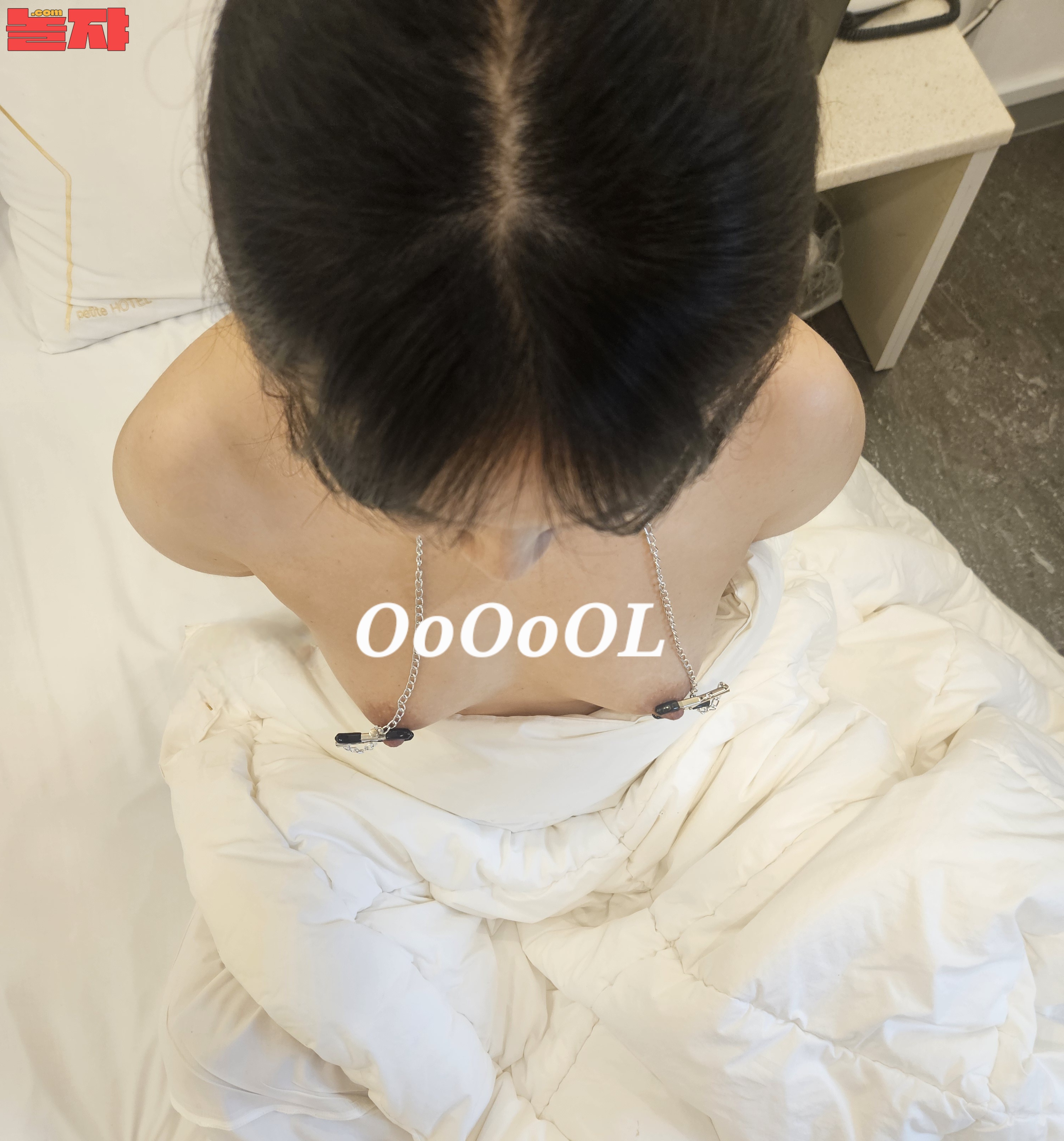 아무데서나 젖탱이 까주는여친 - 성인 게시판｜놀쟈 - 성인들의 파라다이스